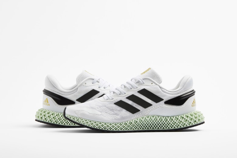 END. Features | YEEZY Slide "Resin" - Register Now on END. Launches