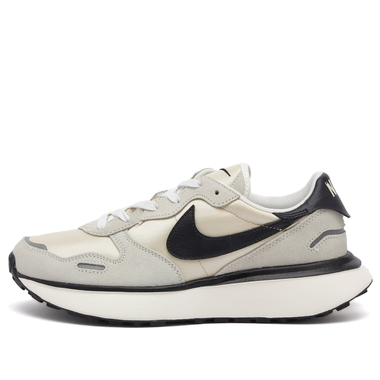 Nike W Phoenix Waffle Sneaker Summit White & Black | END. (US)