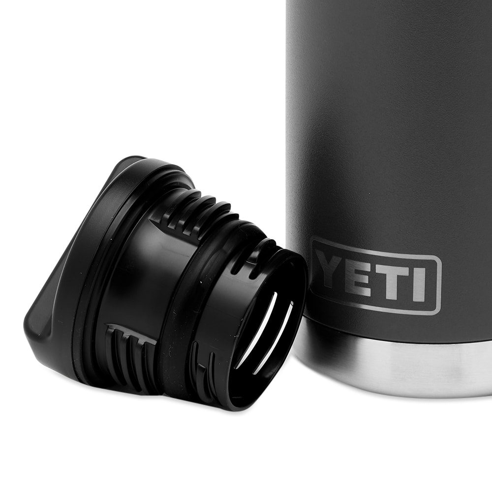 YETI 12oz Insulated Bottle With Hot-Shot Cap Charcoal | END. (IE)