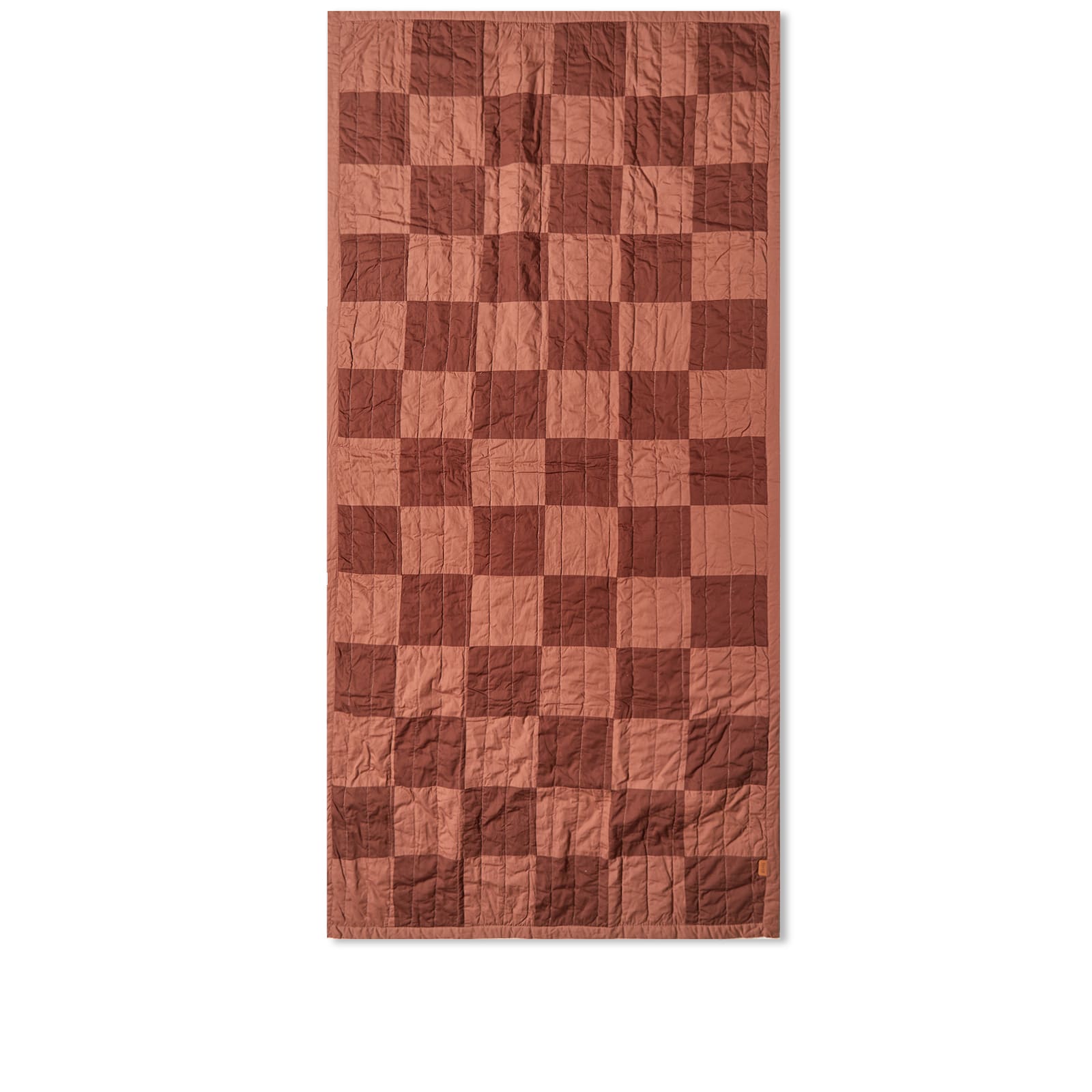 ferm LIVING Duo Quilted Blanket Red Brown Blanket | END. (KR)
