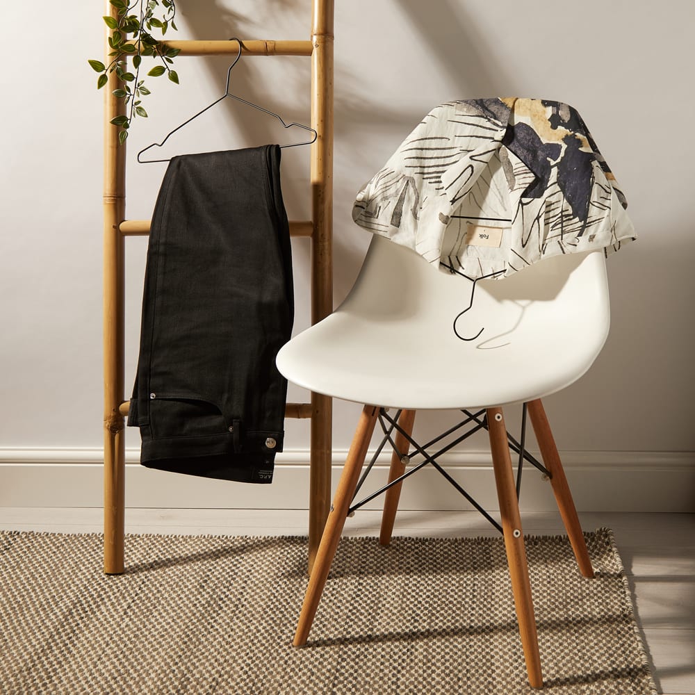 HAY Hang Coat Hangers - 5 Pack Black | END.