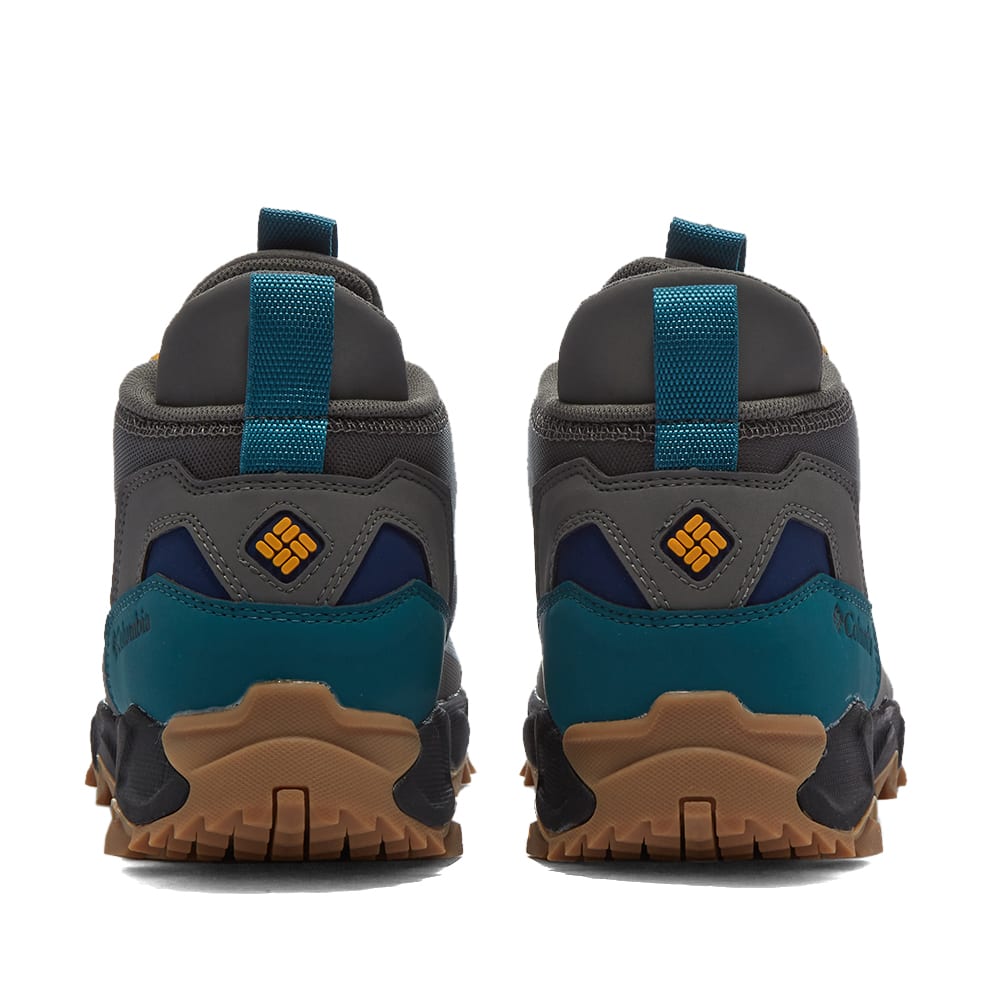 Columbia Flow™ Borough Low Charcoal Golden Yellow | END. (UK)