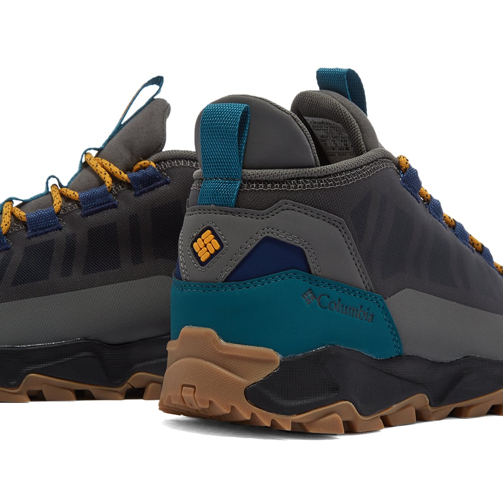 Columbia Flow™ Borough Low Charcoal Golden Yellow | END. (UK)