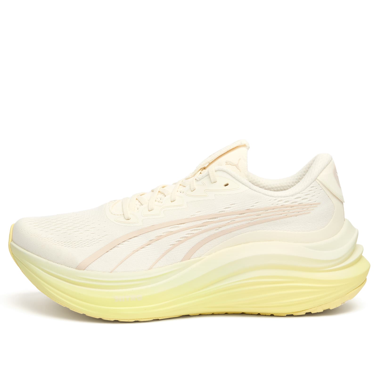 Puma MagMax NITRO Sneaker Warm White/Gold Moon - Curated Menswear