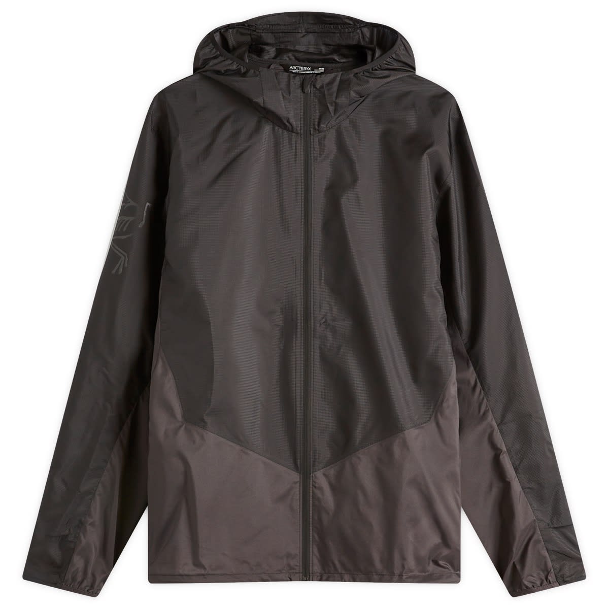 Arc'teryx Norvan Windshell Hooded Jacket Black & Graphite | END. (AR)