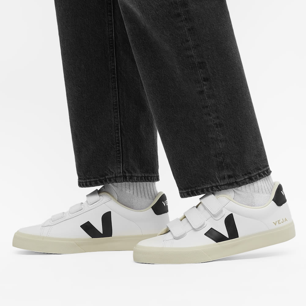 Veja Womens Recife Logo Sneaker White & Black | END. (FR)