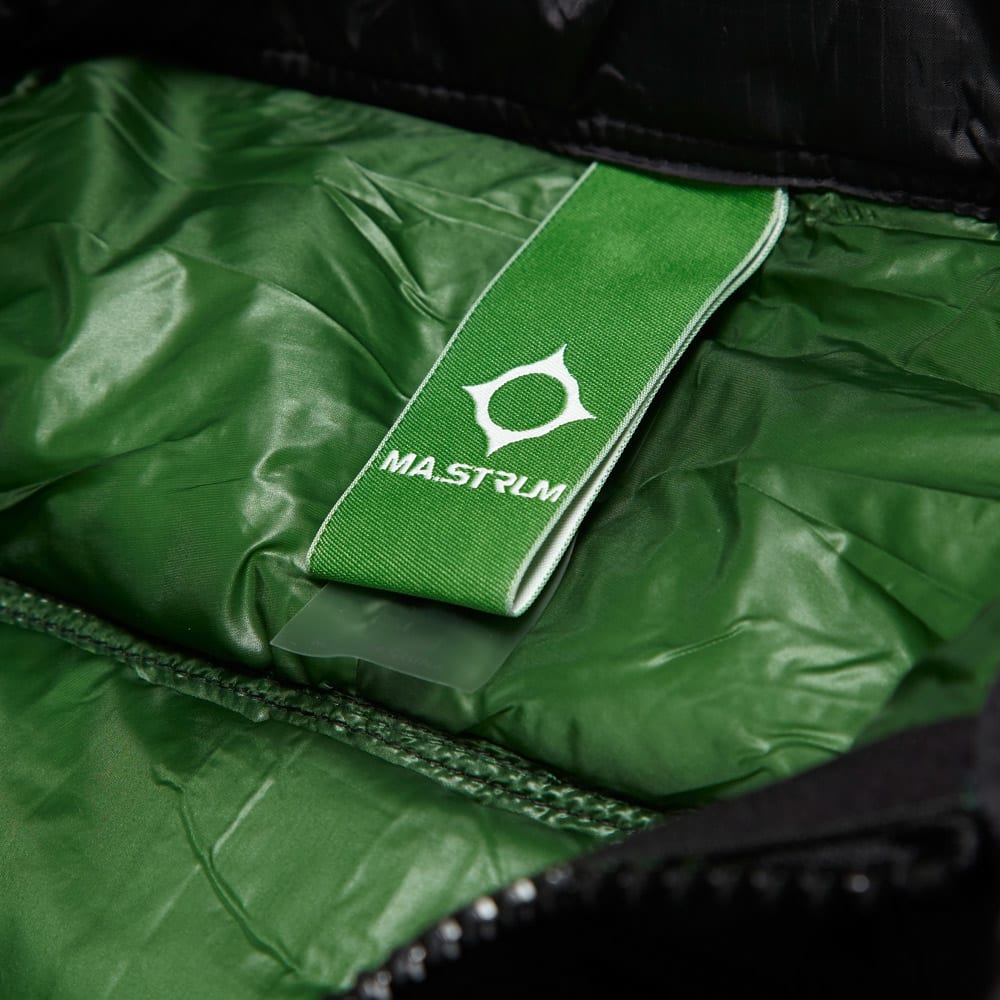 MA.Strum Rip-Stop Bomber Jacket w/ Fibre Filling Plasma Black | END. (ES)