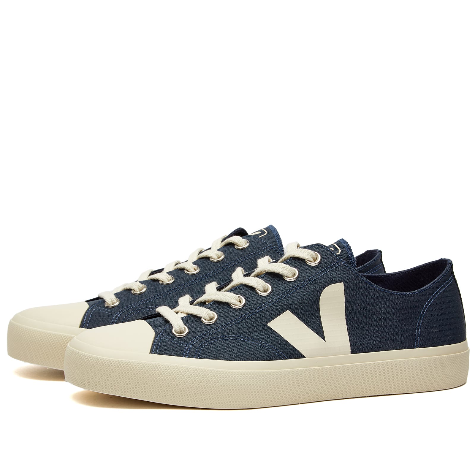 Veja Wata Low Top Sneaker Nautico & Pierre | END.