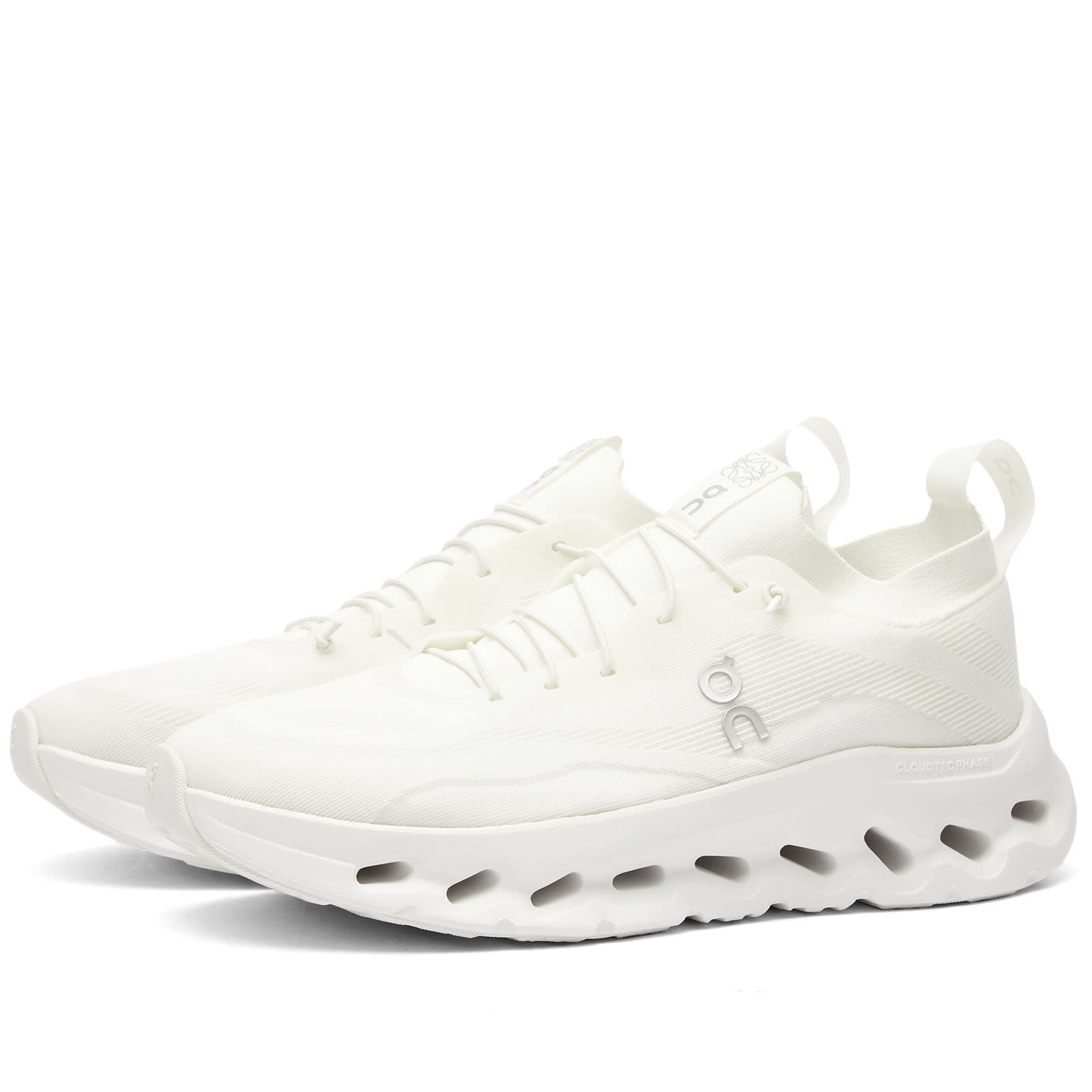Loewe x ON Cloudtilt All White | END.