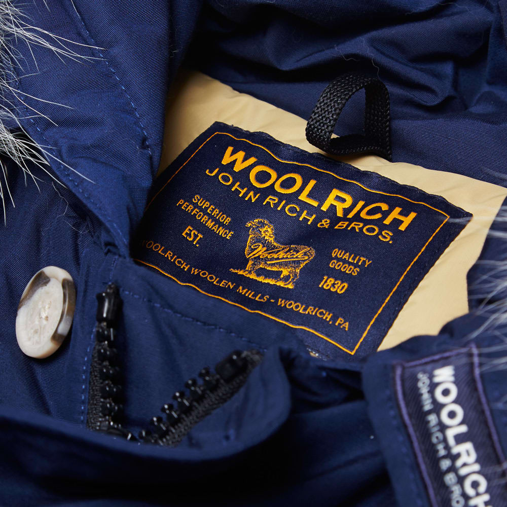 Woolrich Classic Arctic Parka Dark Royal | END.