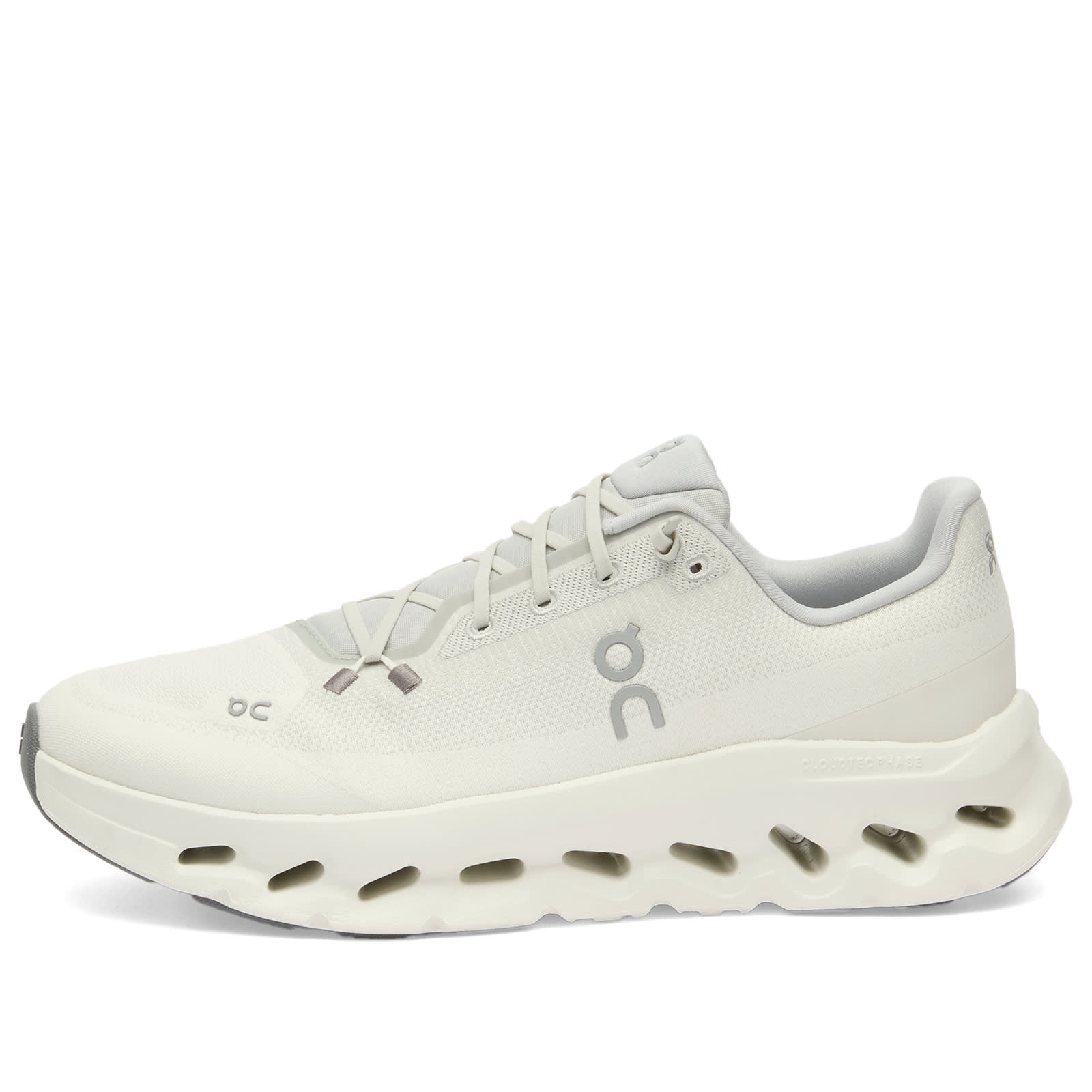 ON Men's Cloudtilt Sneakers Glacier / Ice - Curated Menswear