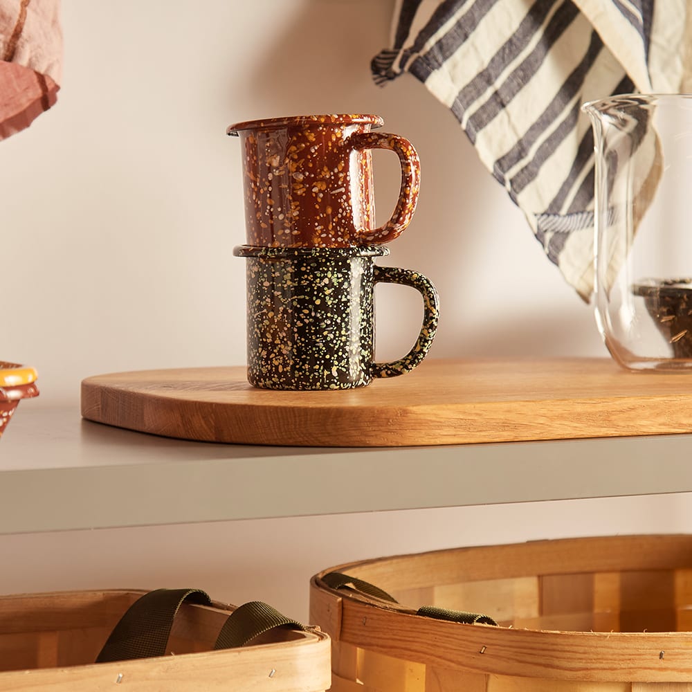 HAY Enamel Mug Sprinkle Black | END. (US)