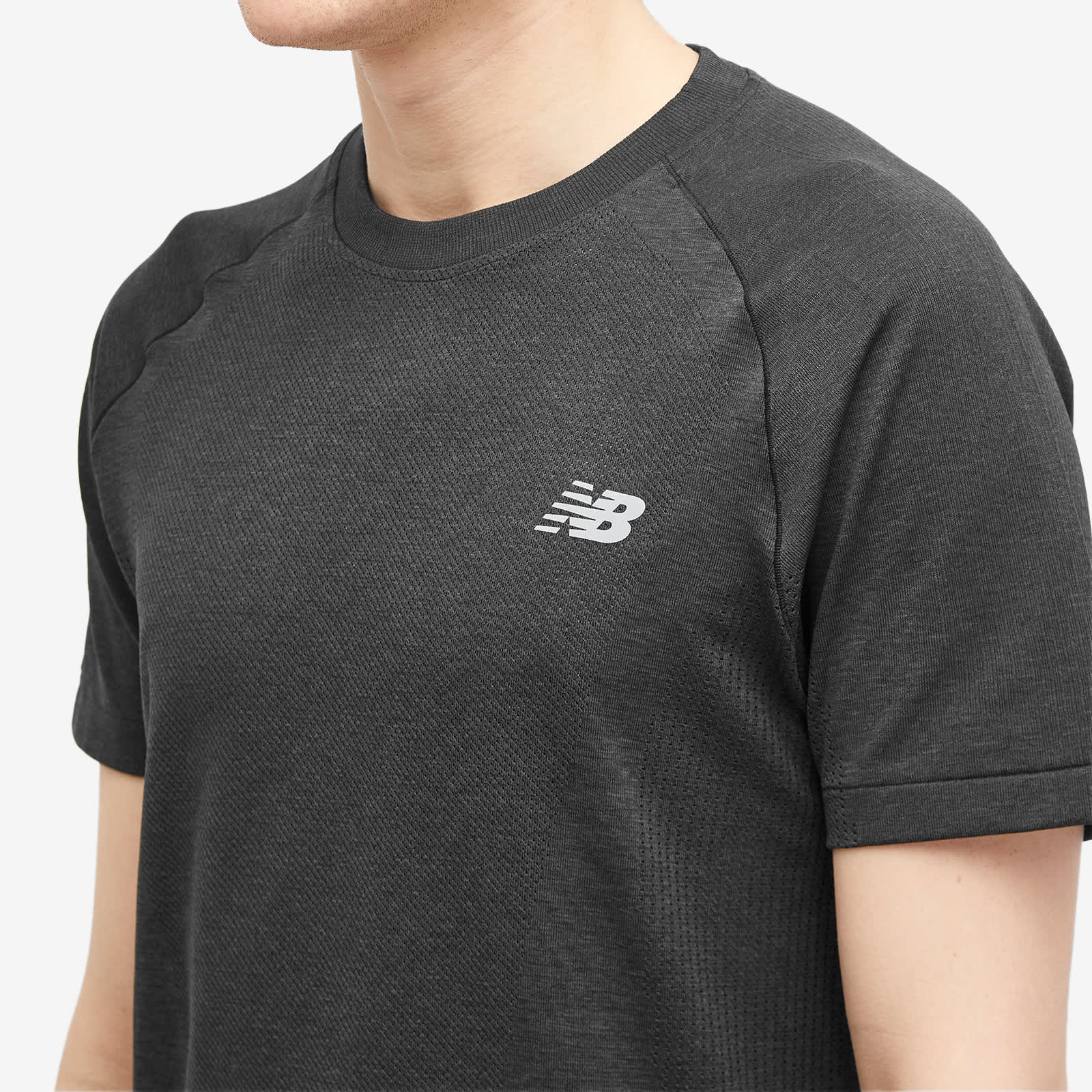 New Balance NB Athletics Seamless T-Shirt Black | END. (KR)