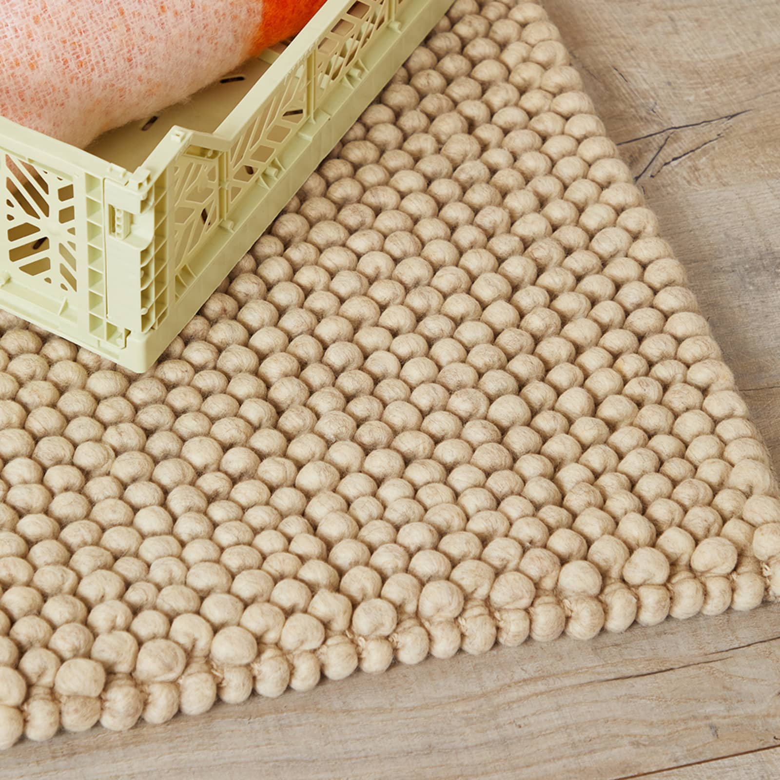 HAY Peas Rug - 80x140cm Soft Grey | END. (GB)