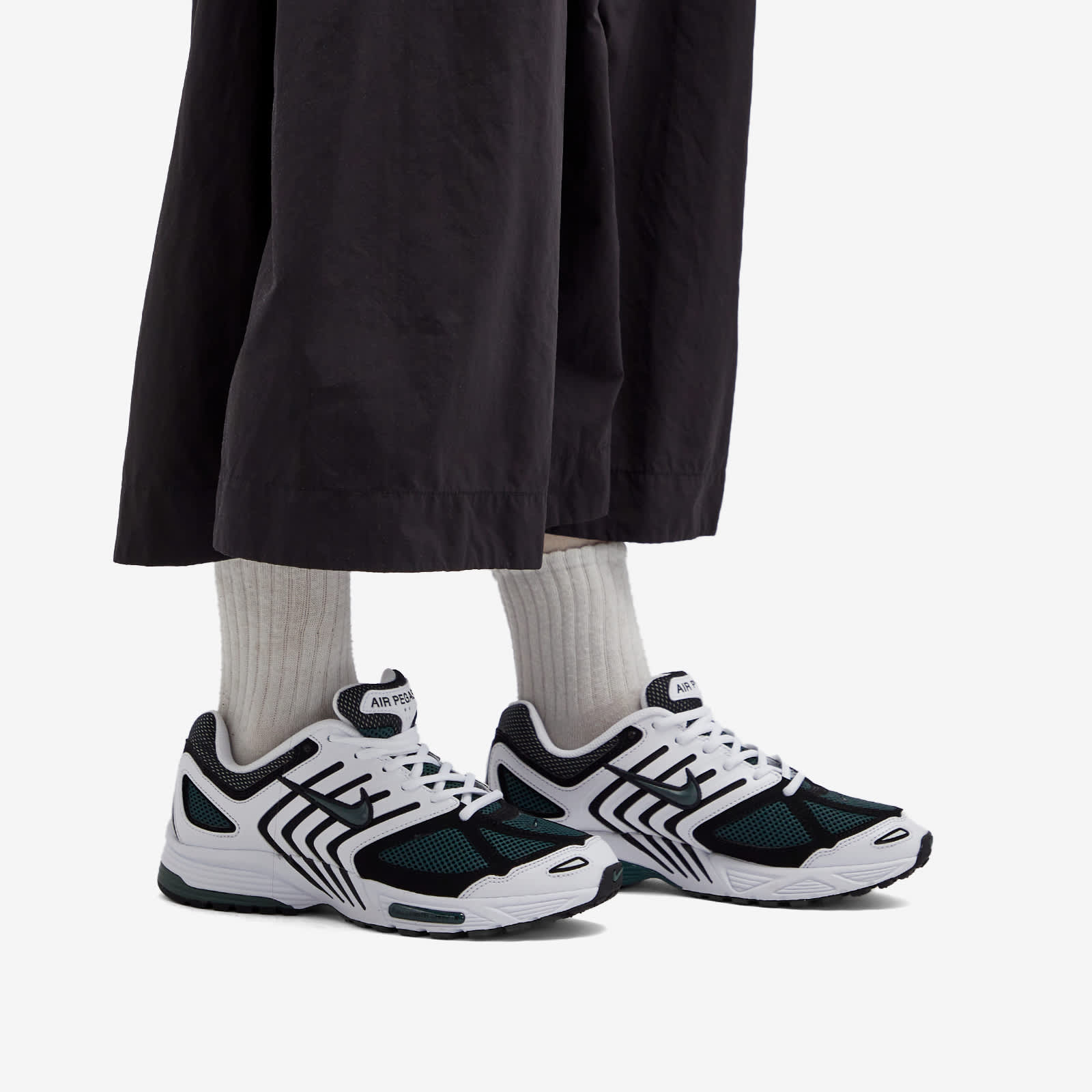 Nike Air Pegasus 2005 W Sneaker White, Green & Black | END. (HK)