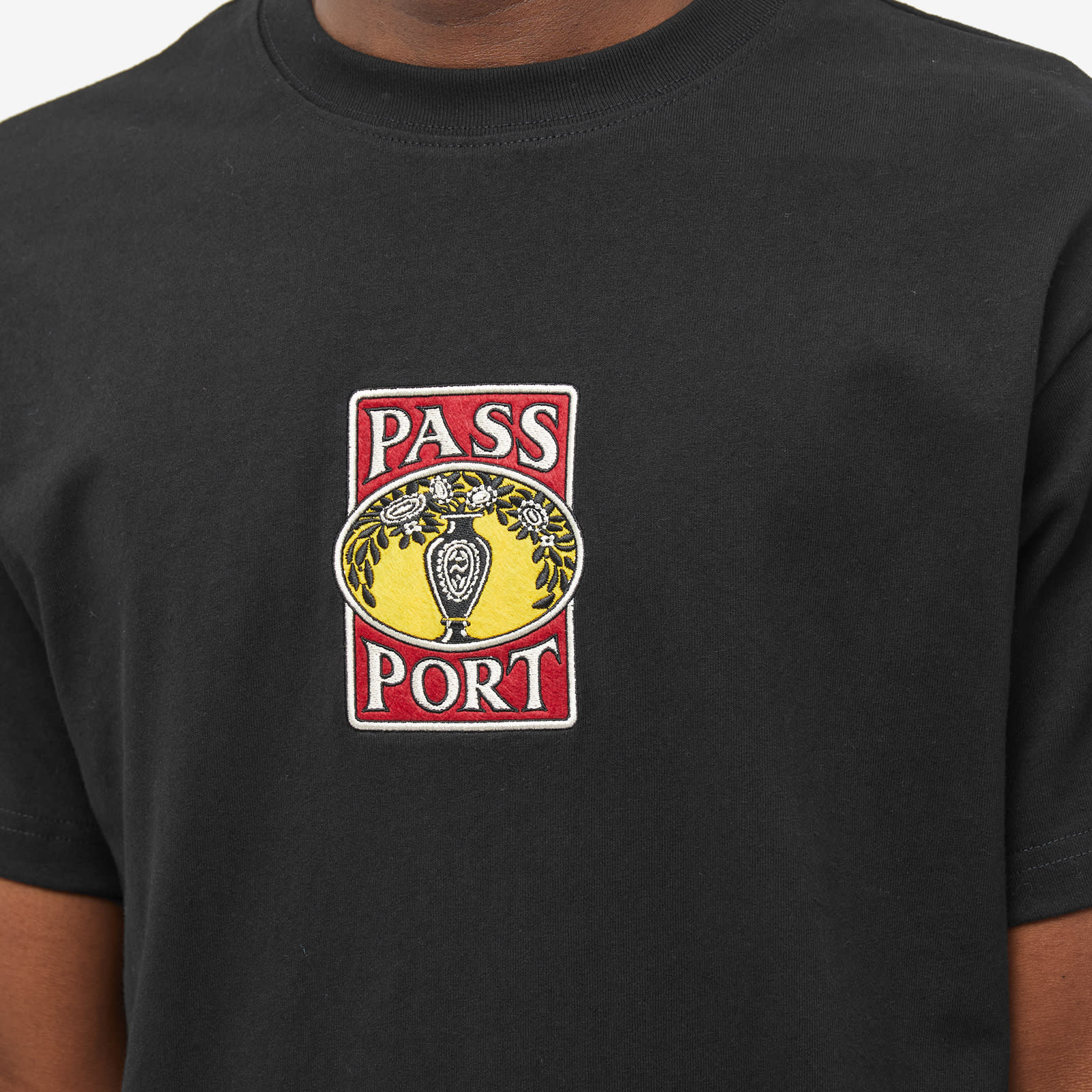Pass-Port Vase Embroidery T-Shirt Black | END. (GB)