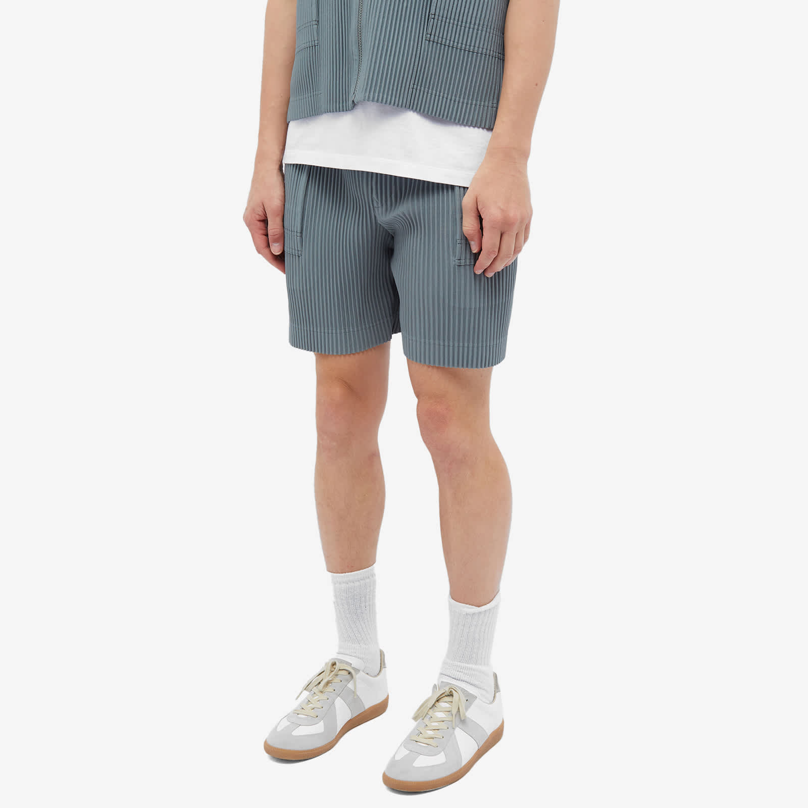Homme Plissé Issey Miyake Pleated Technical Shorts Moss Grey End Au
