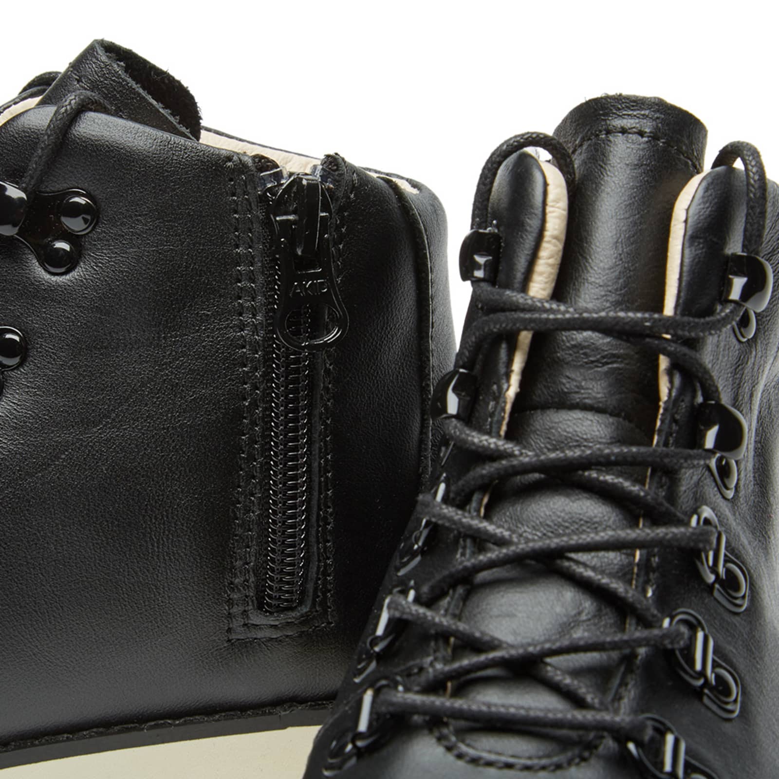 Akid Jasper Black | END. (US)