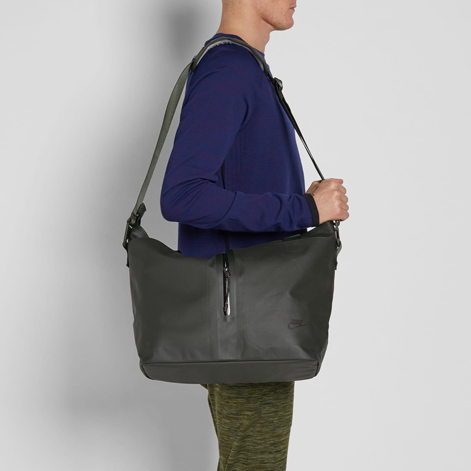 Nike Tech Bonded Tote Bag Sequoia & Black | END. (US)