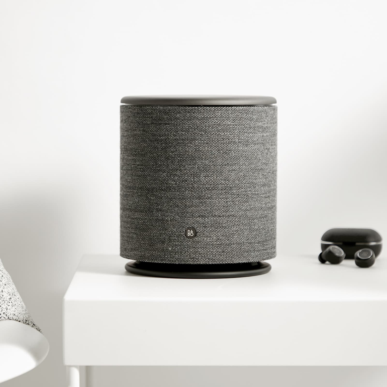 Bang & Olufsen Beoplay M5 Bluetooth Speaker Black | END. (TW)