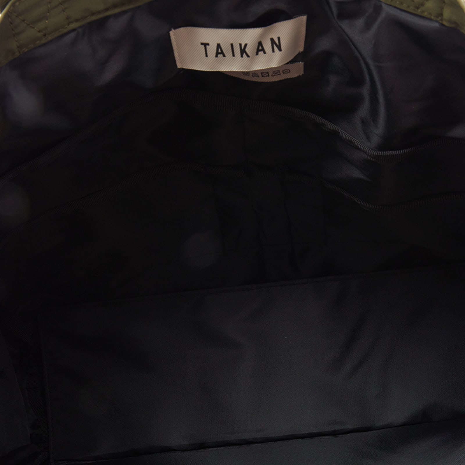 Taikan Sherpa 2.0 Tote Olive | END. (TW)