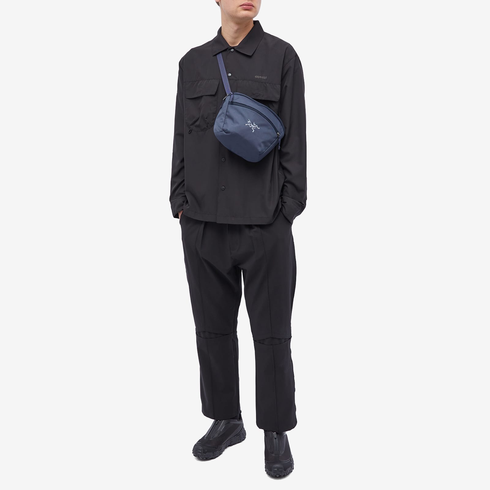 Arc'teryx Mantis 2 Waist Pack Black & Saphire | END. (US)