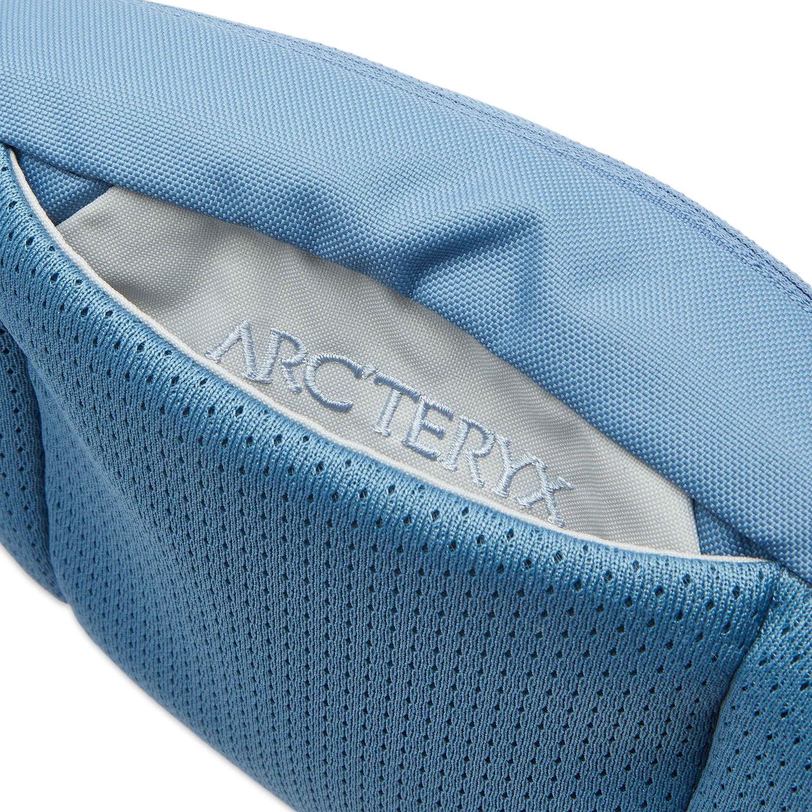 Arc'teryx Mantis 1 Small Waist Pack Stone Wash | END. (US)