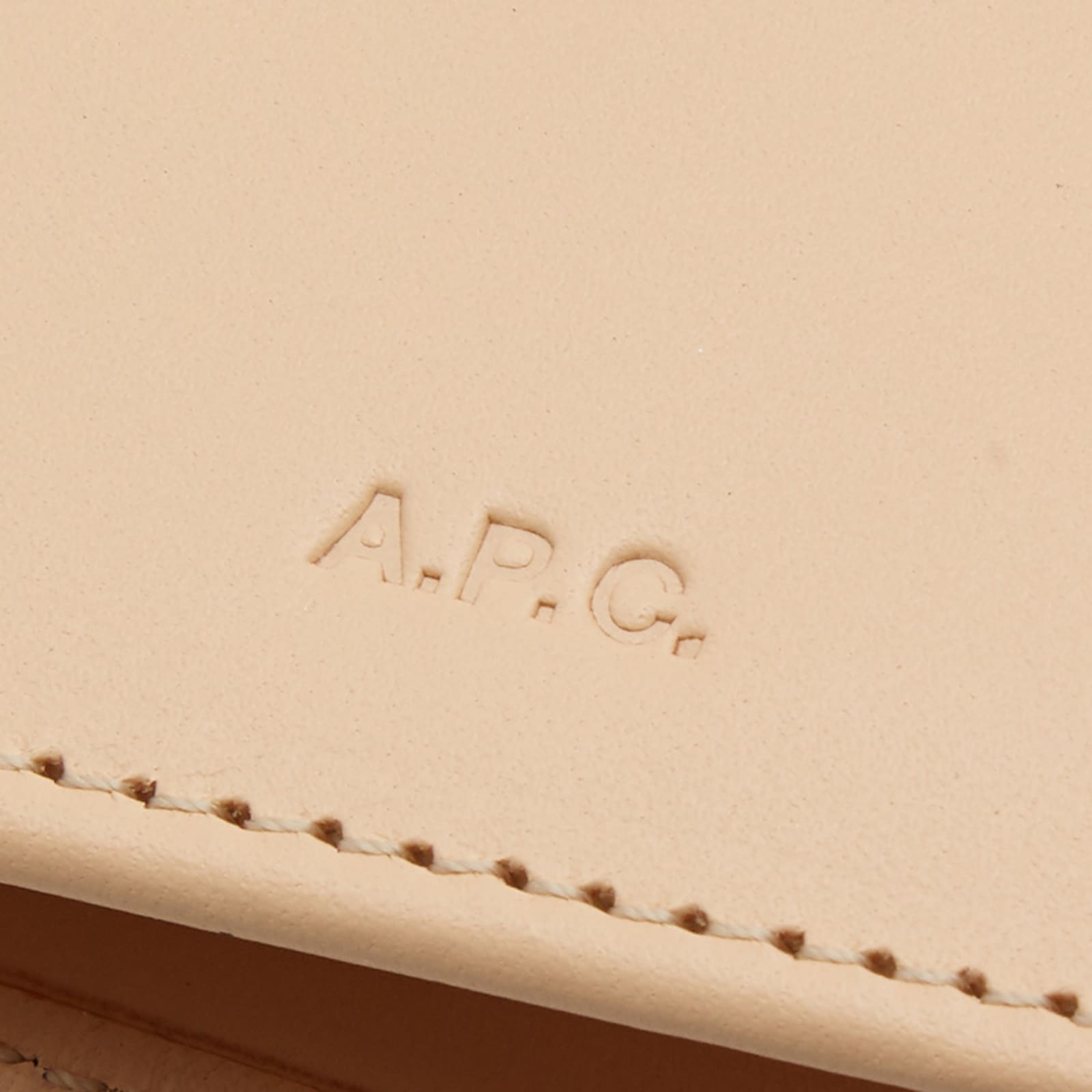 A.P.C. Aly Wallet Natural | END. (US)
