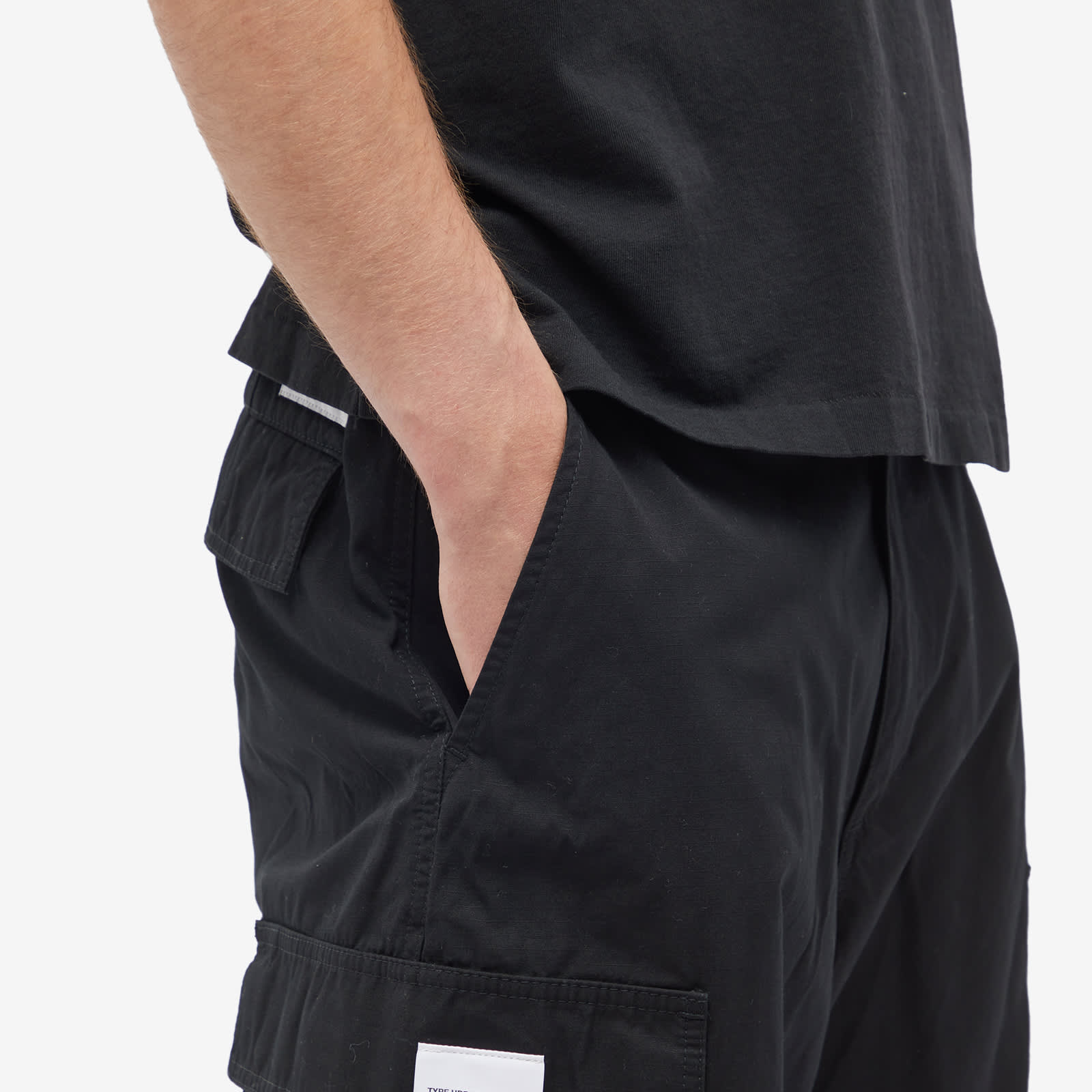 Neighborhood Wide Cargo Shorts Black | END. (JP)
