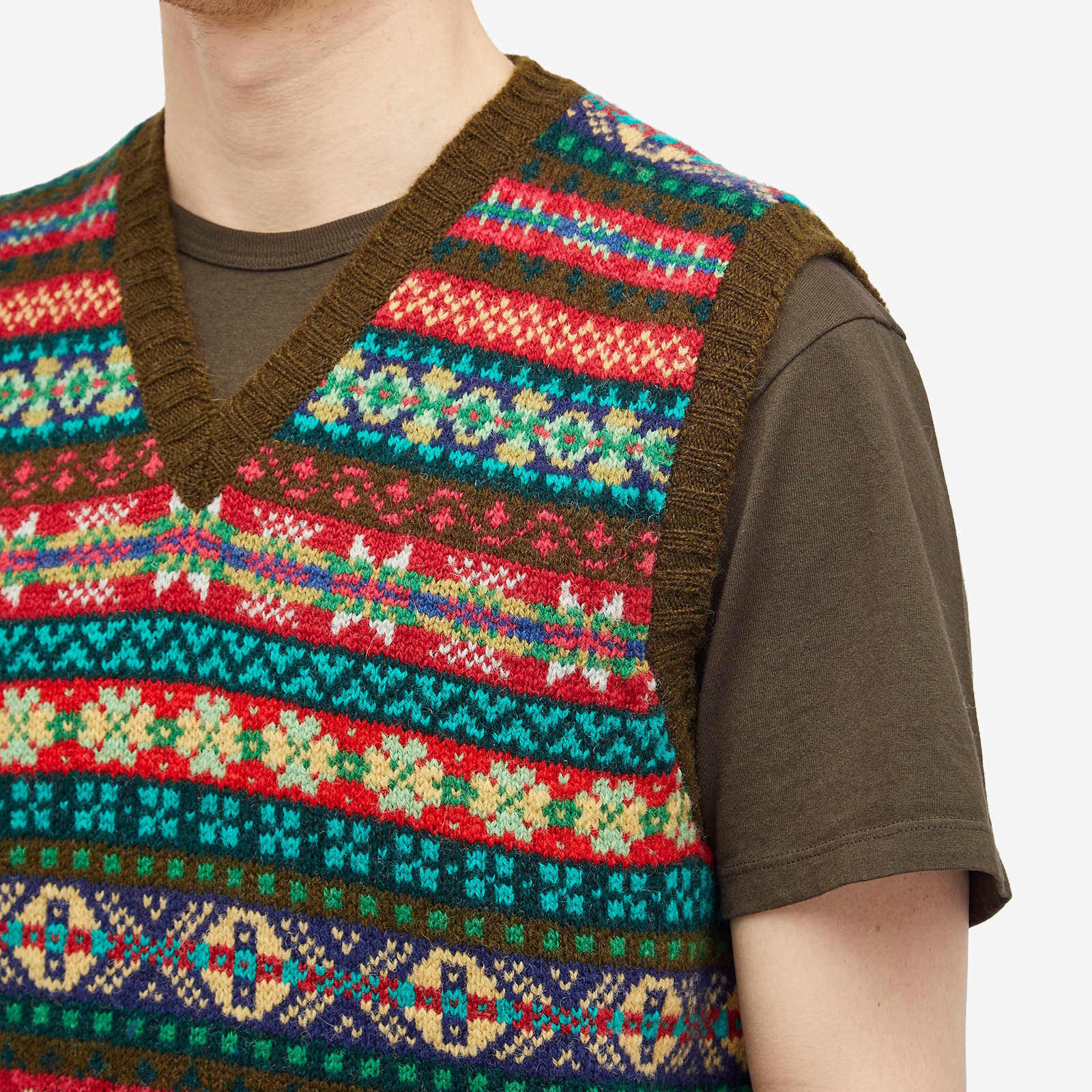 Jamieson's of Shetland Fair Isle V-Neck Vest Olive | END. (US)