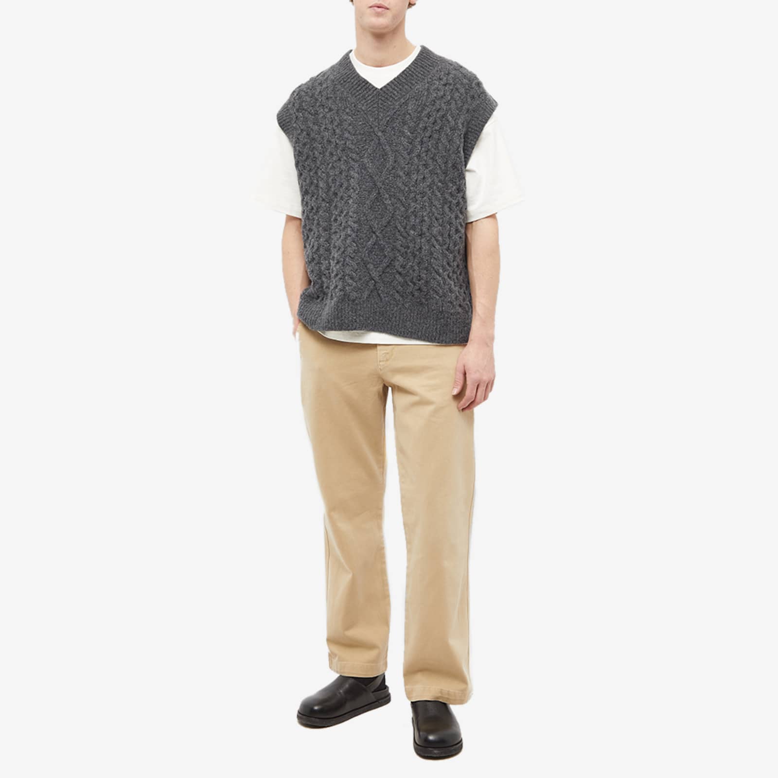 Sunflower Loose Fit Chino Khaki | END. (KR)