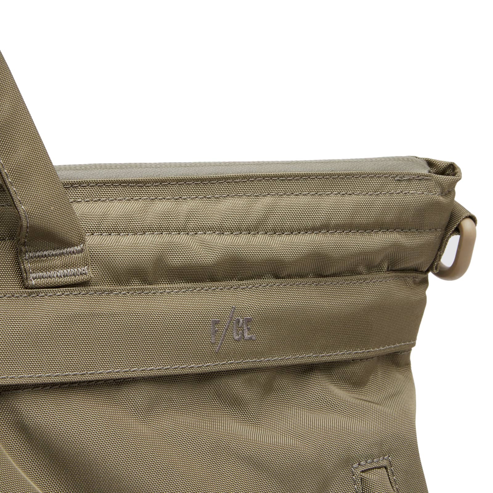 F/CE. 420 re/cor 3-Way Helmet Bag Sage Green | END. (GB)