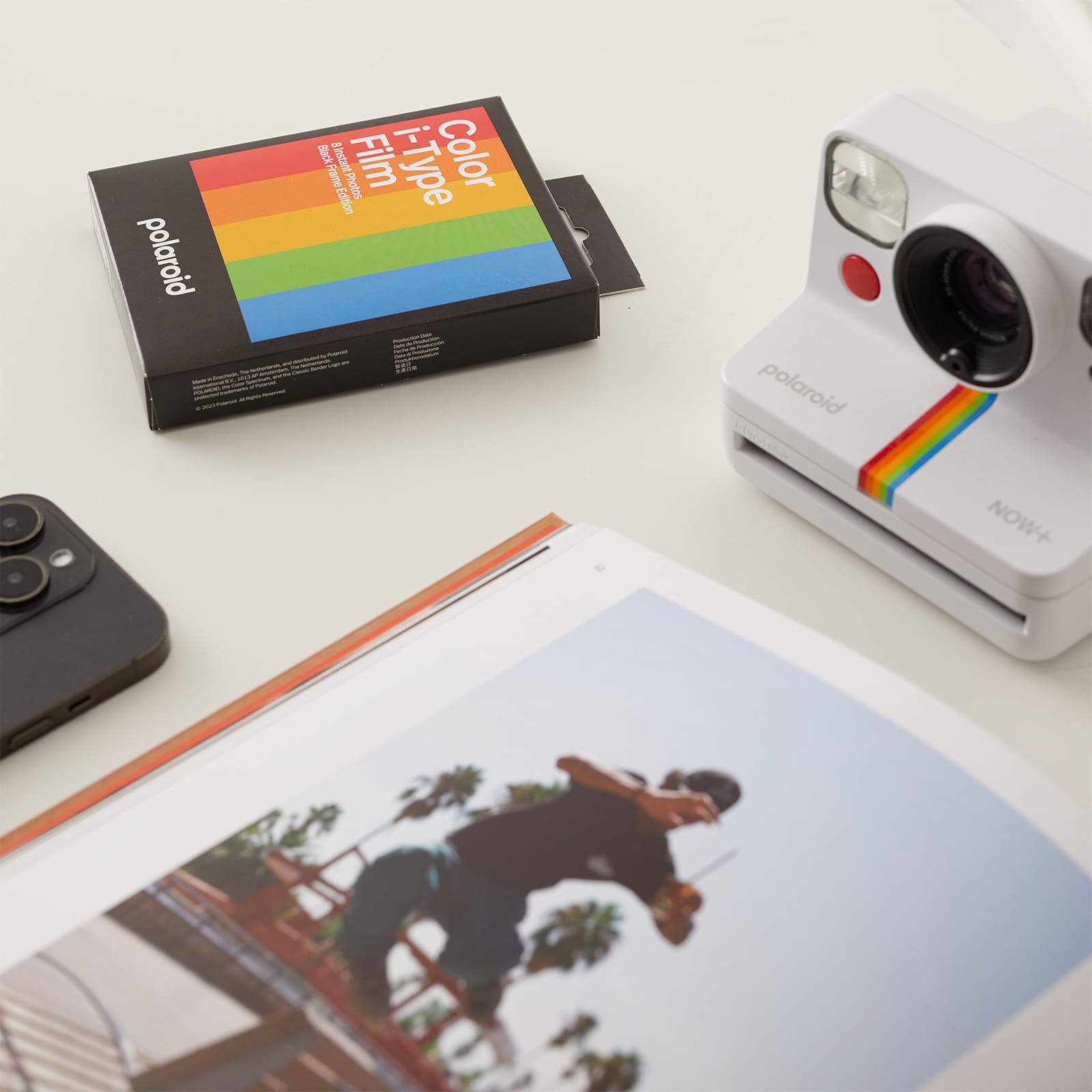 Polaroid Color Film For I Type Black Frame Edition 8 Photos END Polaroid Color Film For I Type Black Frame Edition 8 Photos END