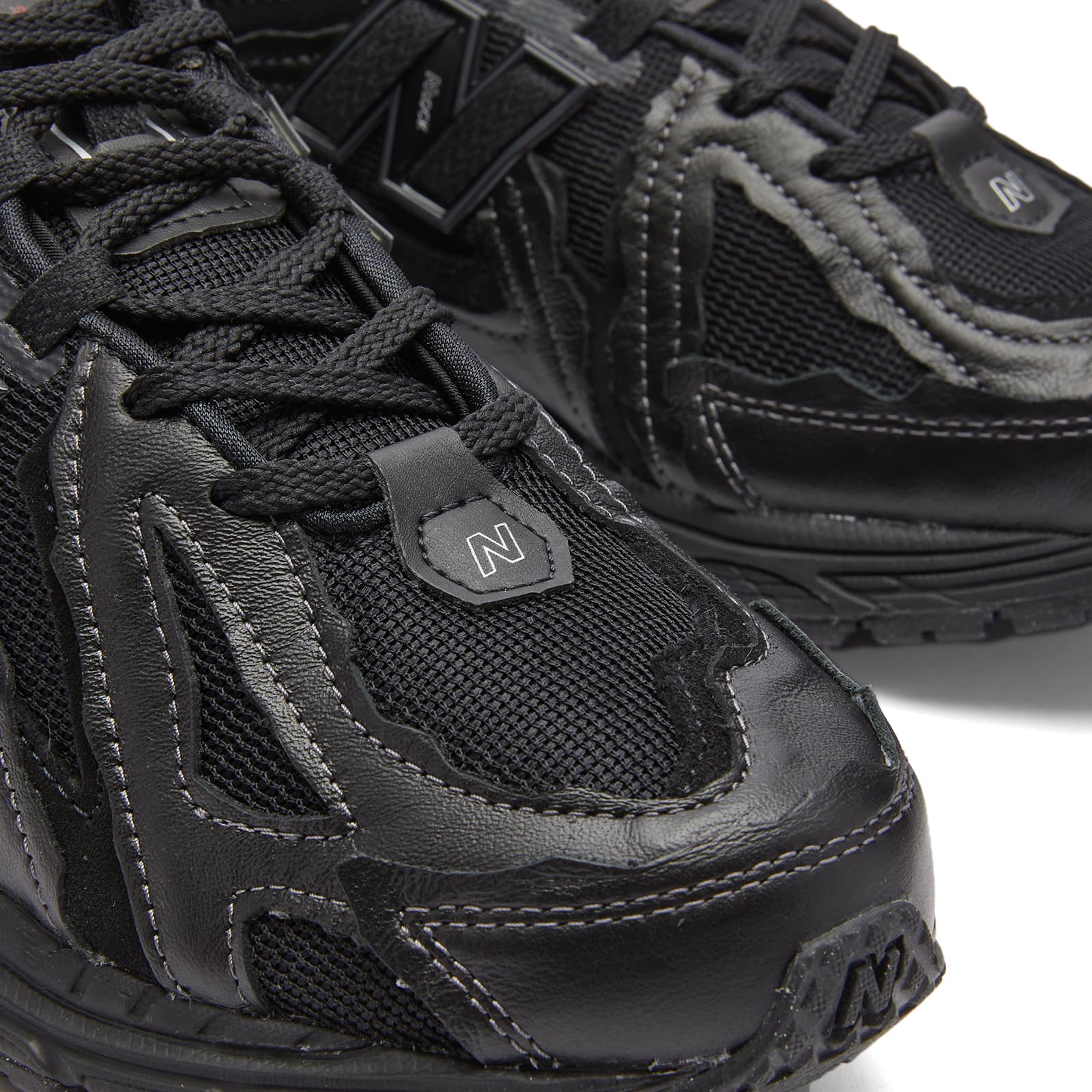 New Balance M1906DF Black | END. (AT)