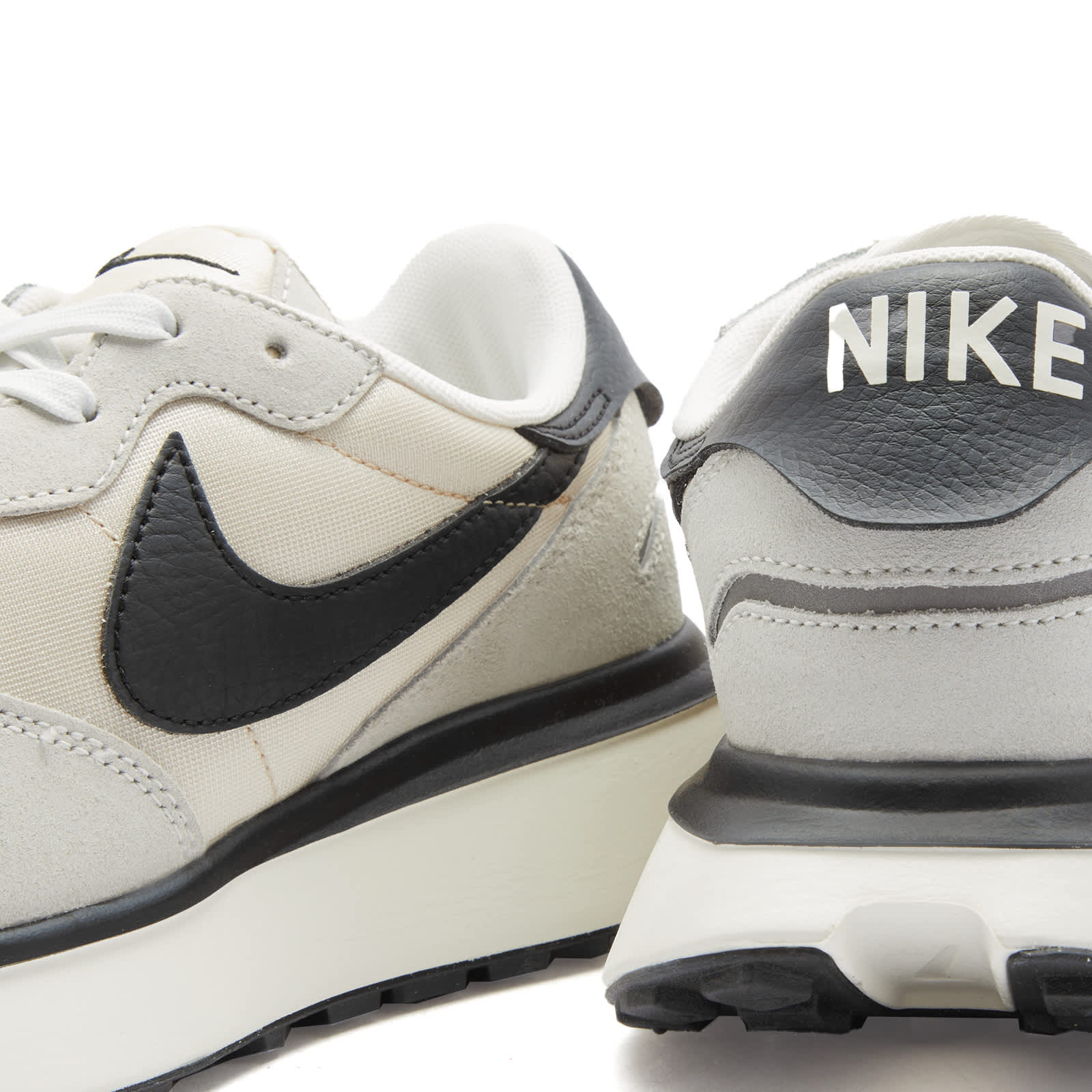 Nike W Phoenix Waffle Summit White & Black | END.