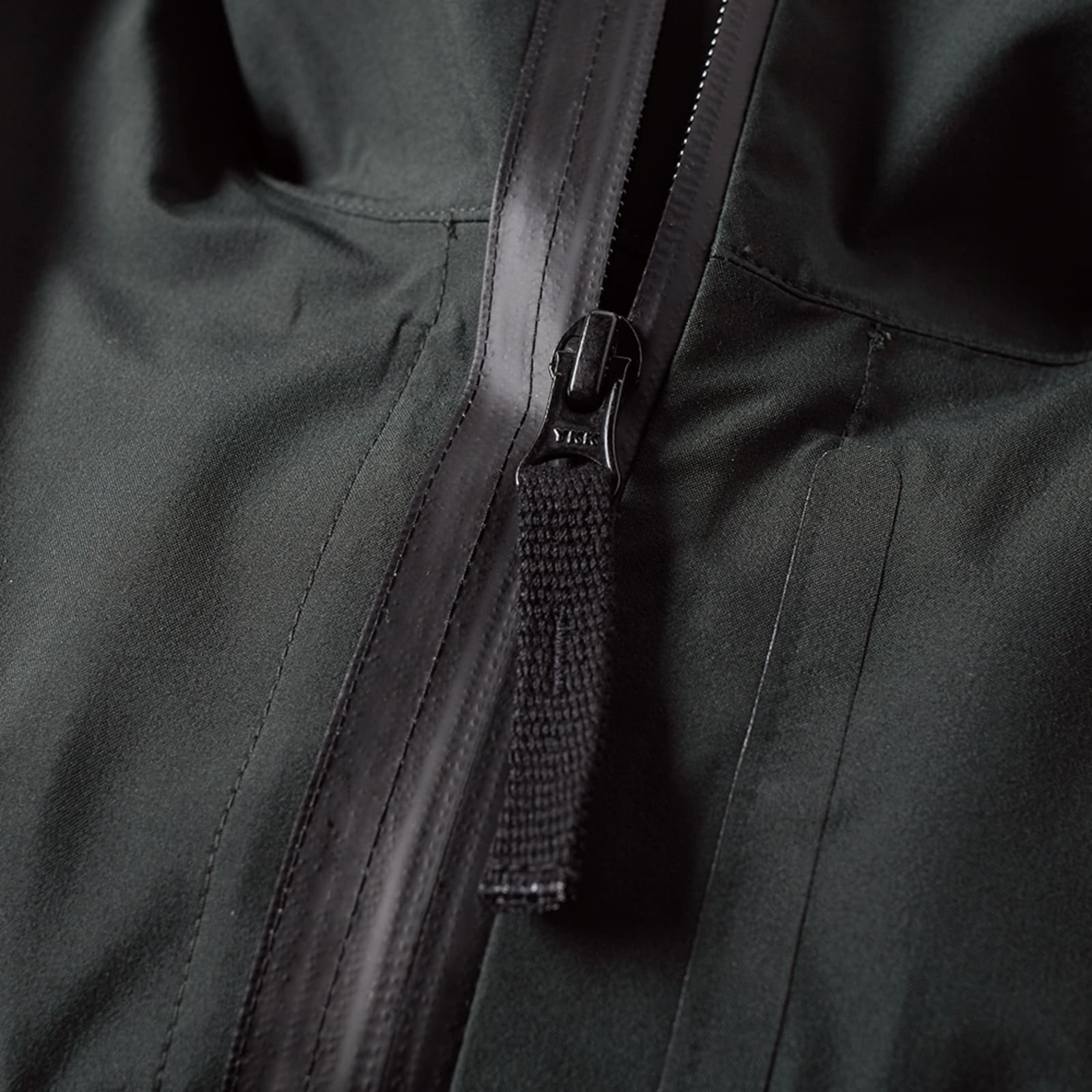 Stone Island Tank Shield Jacket Military Green | END. (UK)