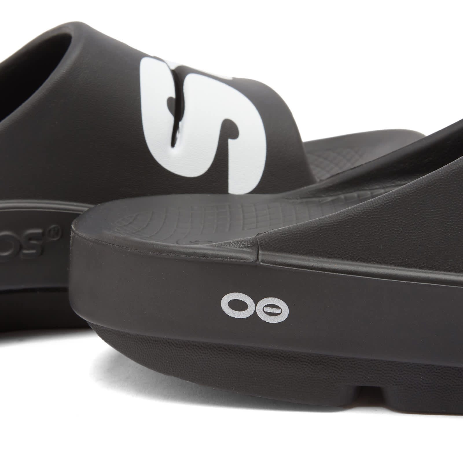 F.C. Real Bristol OOFOS Ooahh* Slides Black | END.