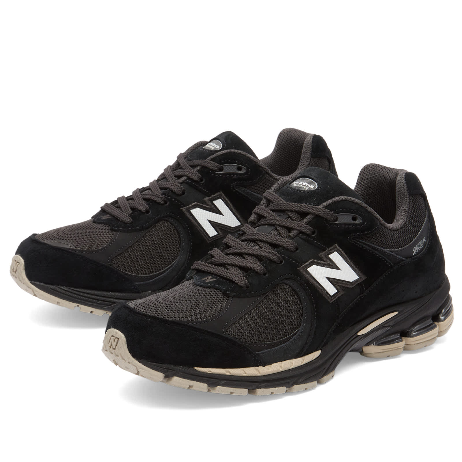 New Balance 2002R Sneaker Black | END. (CA)