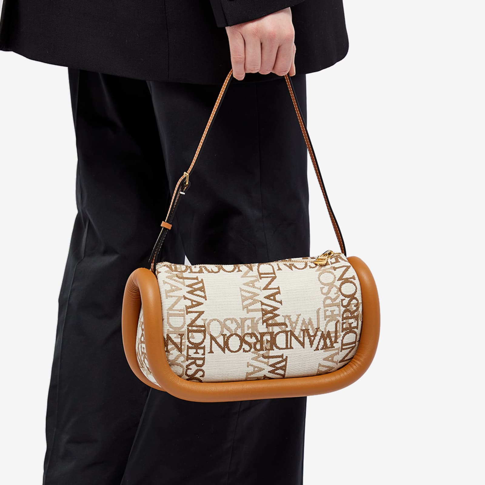 JW Anderson The Bumper Bag Natural & Peacan | END. (KR)
