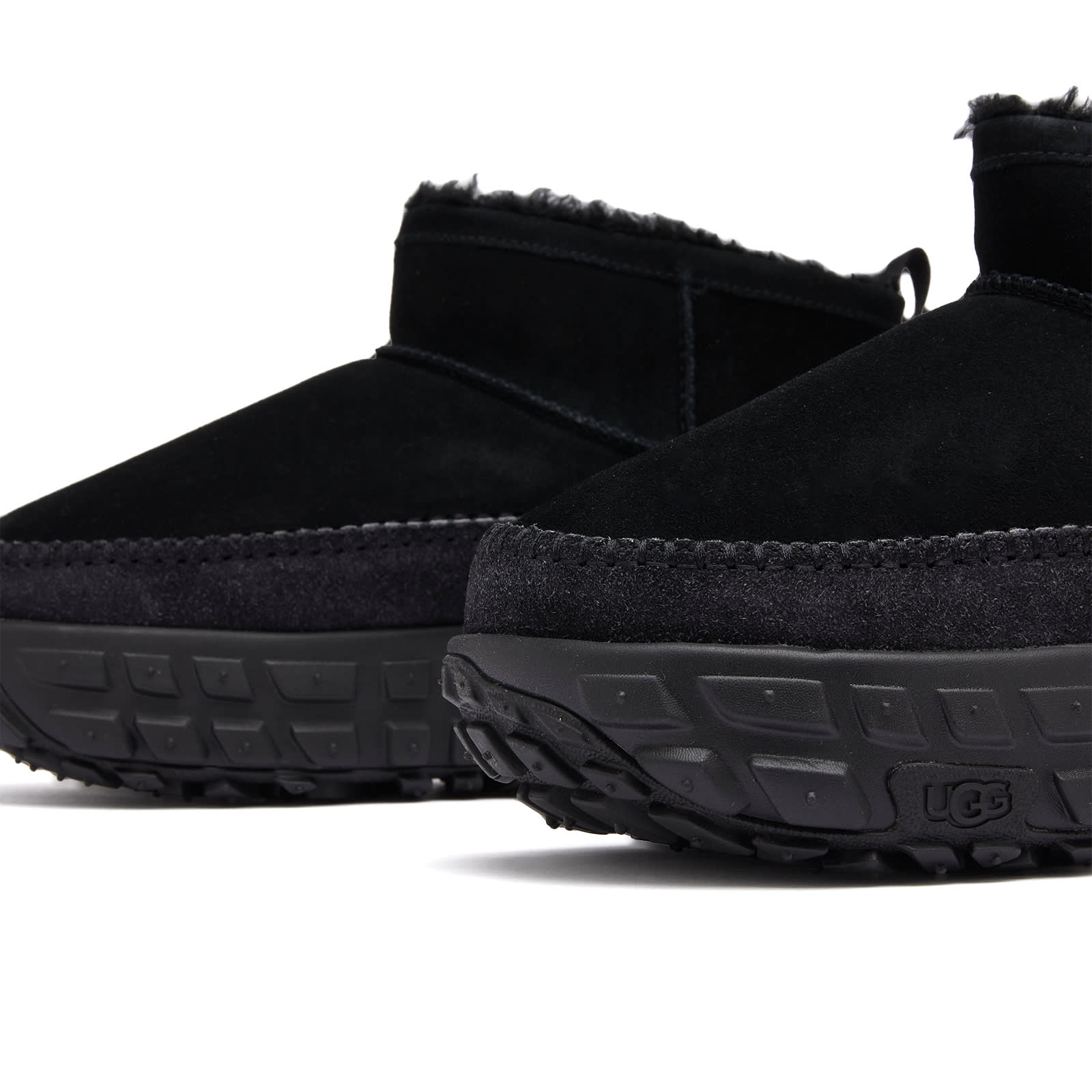 UGG Venture Daze Ultra Mini Boot Black / Black | END. (CA)