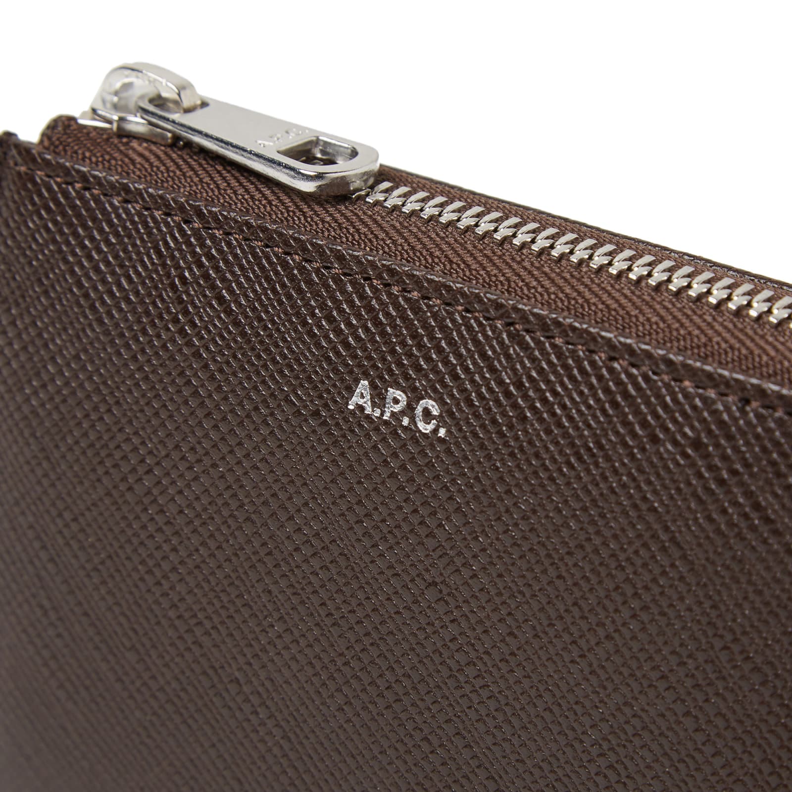 A.P.C. Julian Wallet Dark Brown | END. (AU)