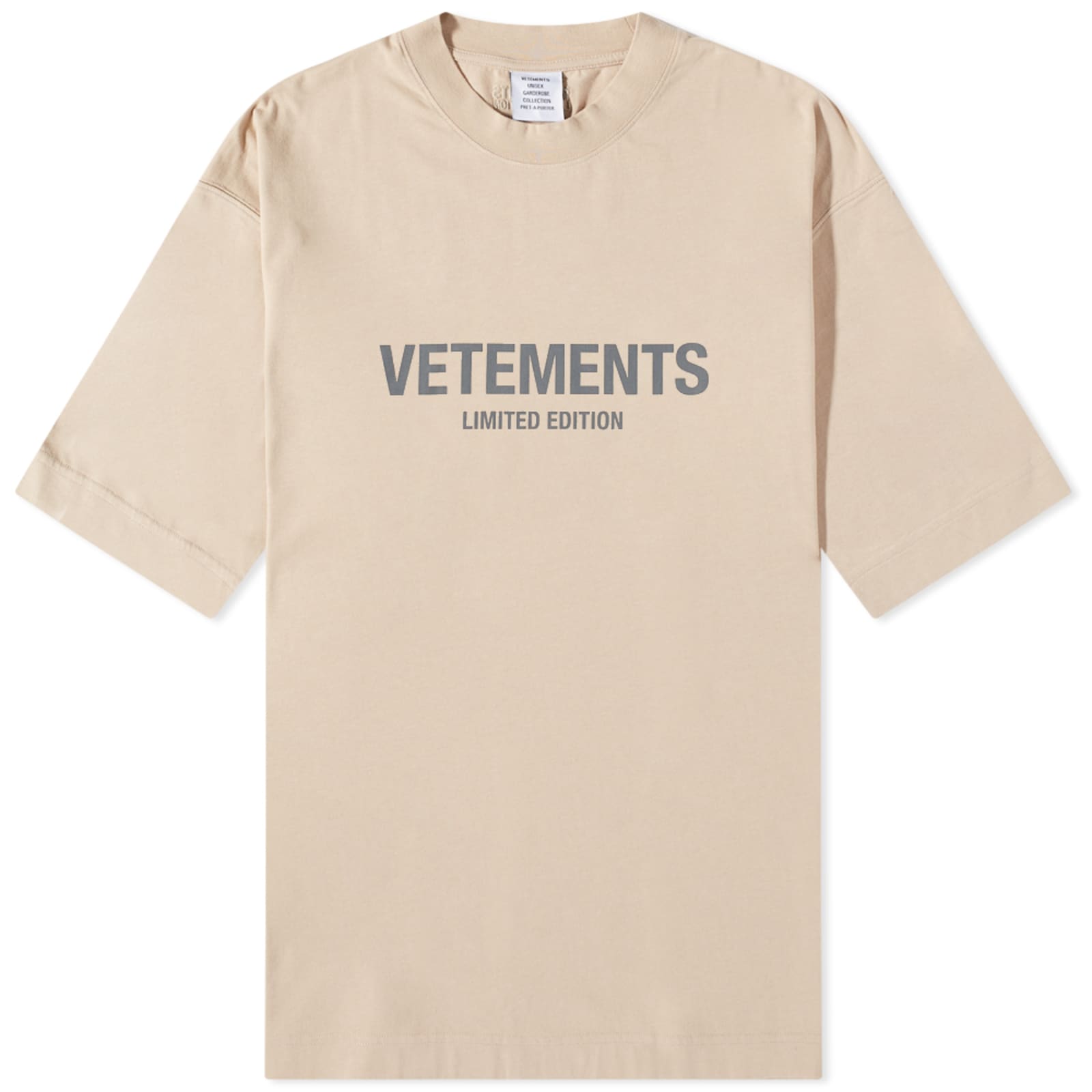 VETEMENTS Logo Tee Beige | END. (JP)