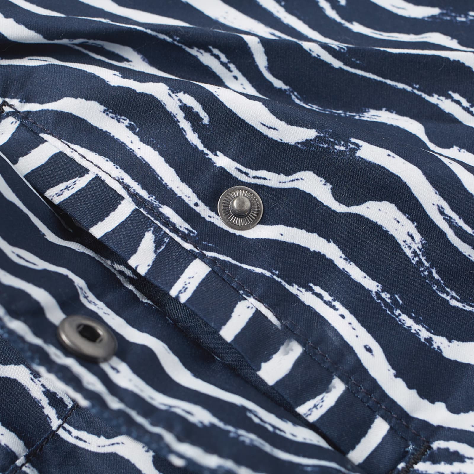 Onia Calder 7.5" Painted Waves Swim Short Deep Navy & White | END. (US)