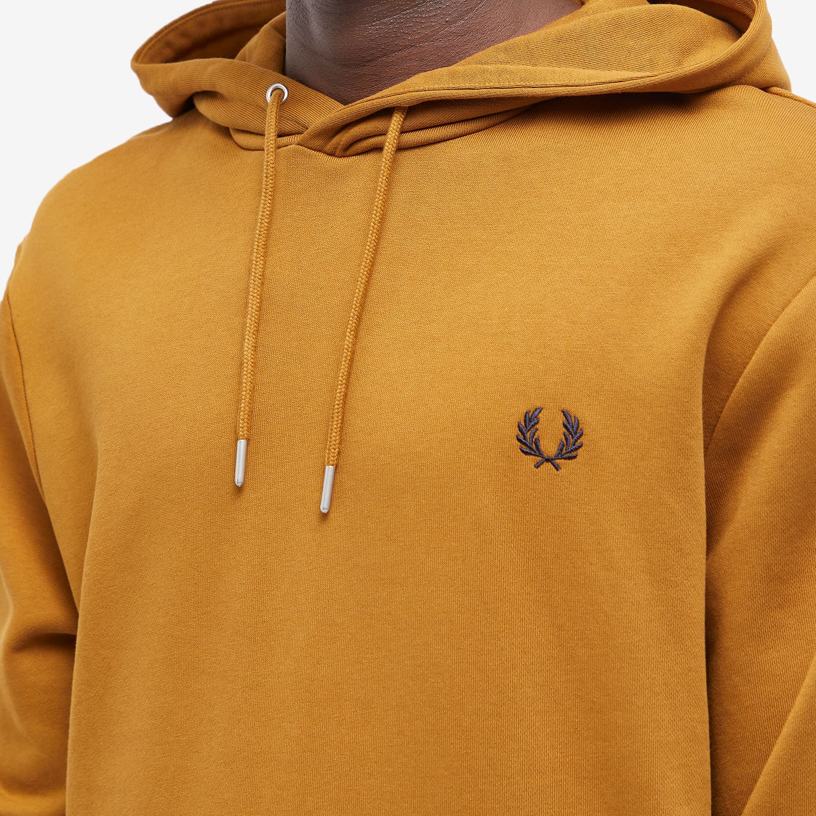 Fred Perry Tipped Popover Hoodie Dark Caramel | END. (KR)