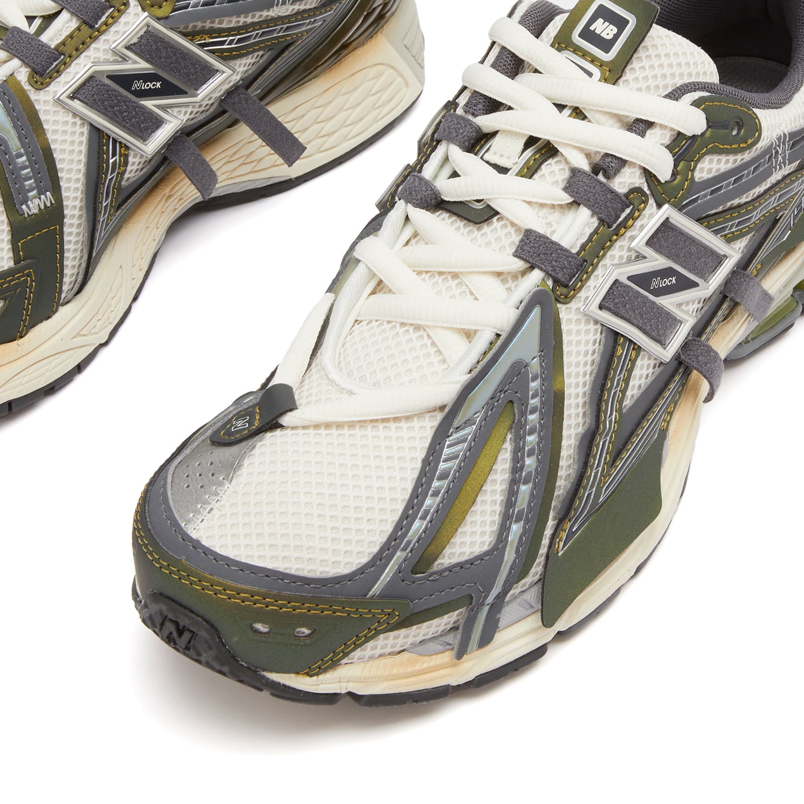 New Balance 1906A Sneaker Olive Juice | END. (CN)