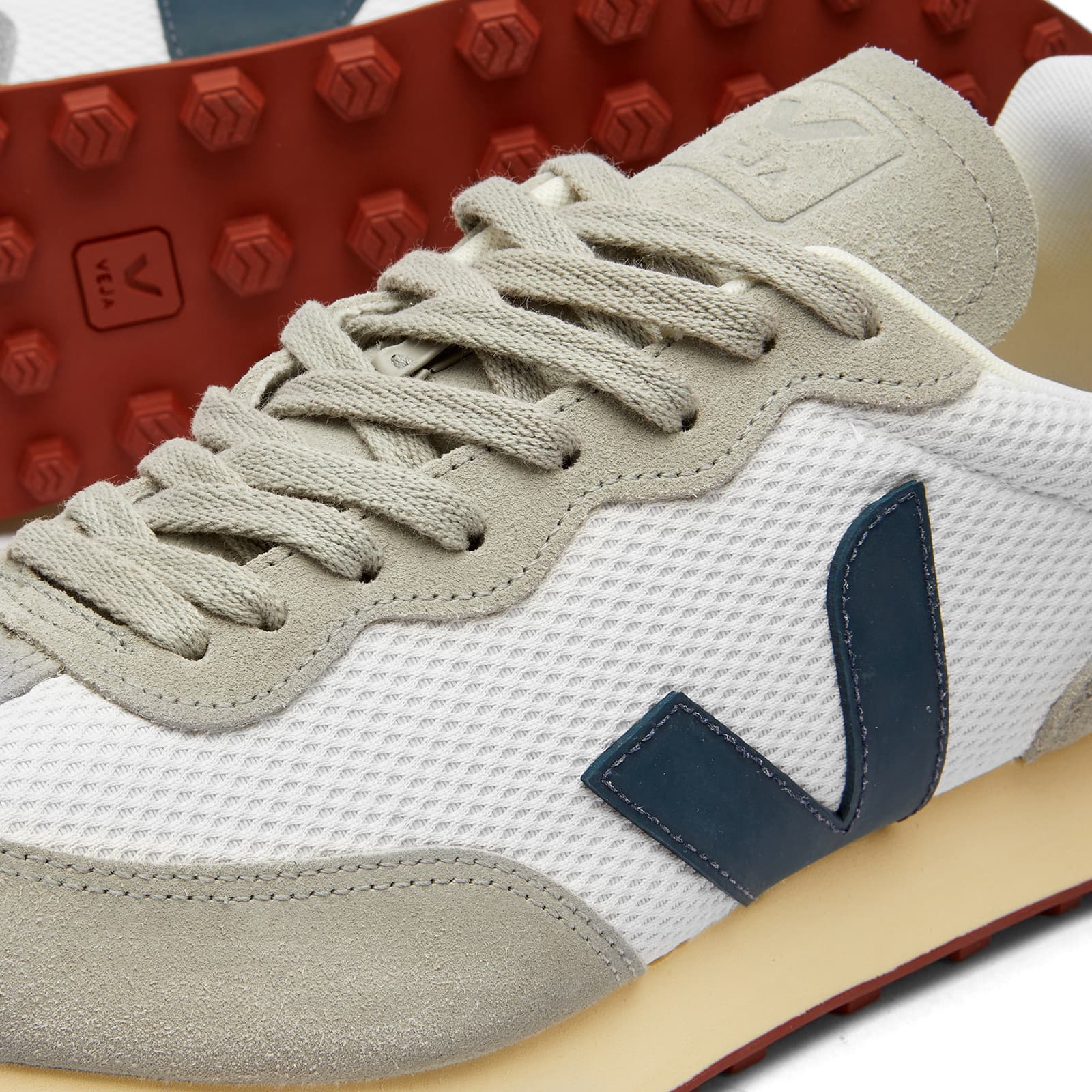 Veja Rio Branco Vintage Runner Grey & Navy | END. (US)