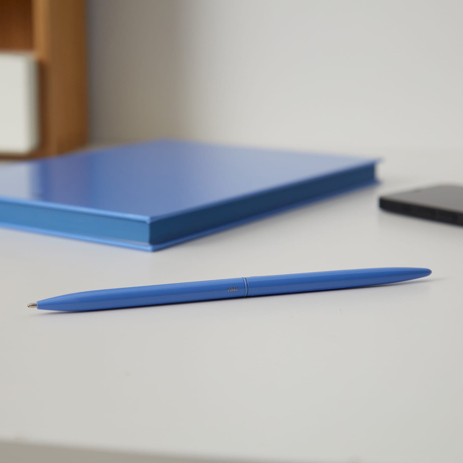 HAY Bullet Pen Vibrant Blue | END. (GB)
