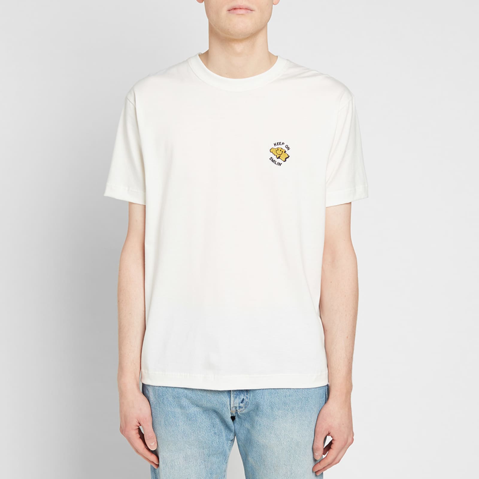 Howlin' Keep On Smiling Tee Ecru | END.