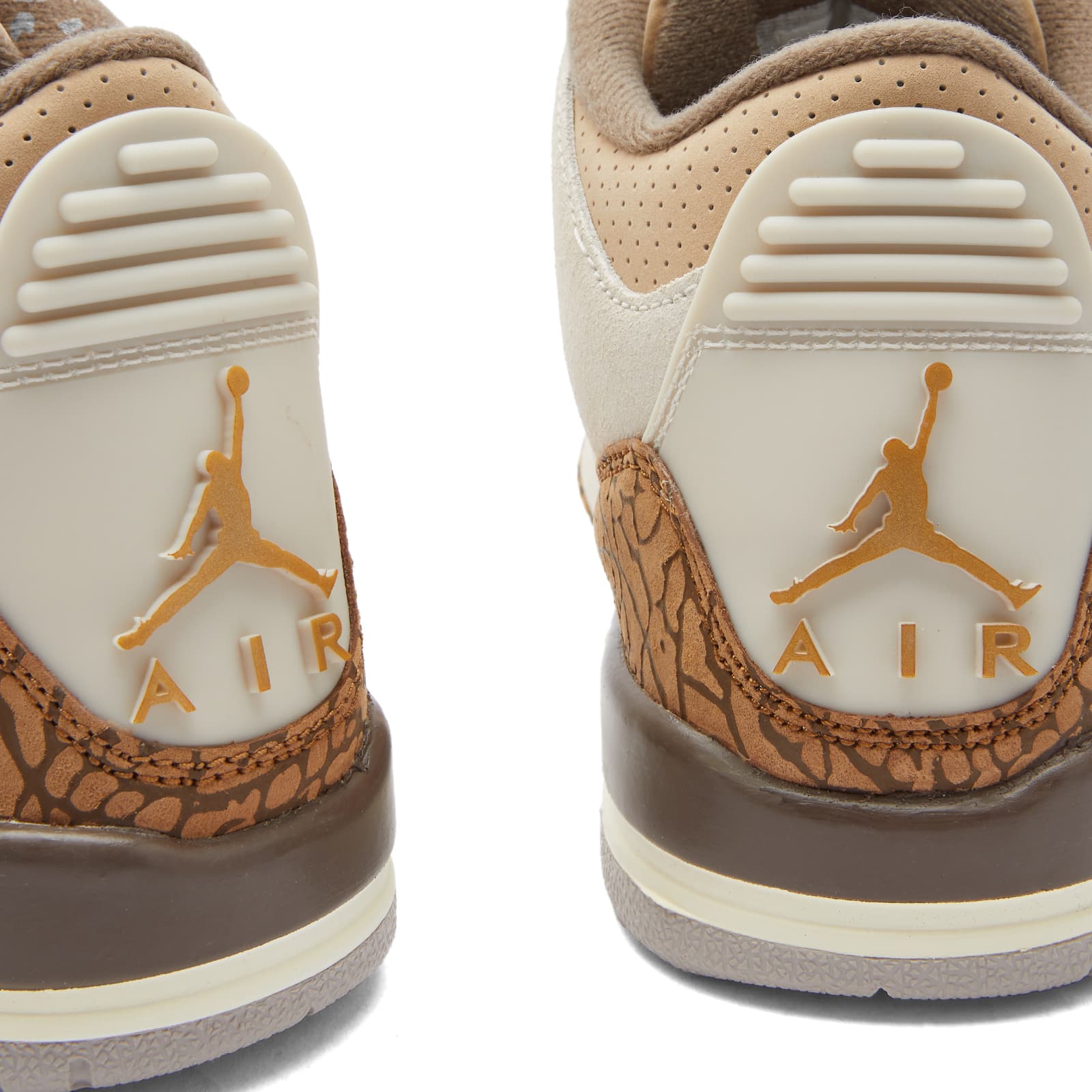 Air Jordan 3 Retro BG Light Orewood Brown & Metallic Gold | END. (GB)