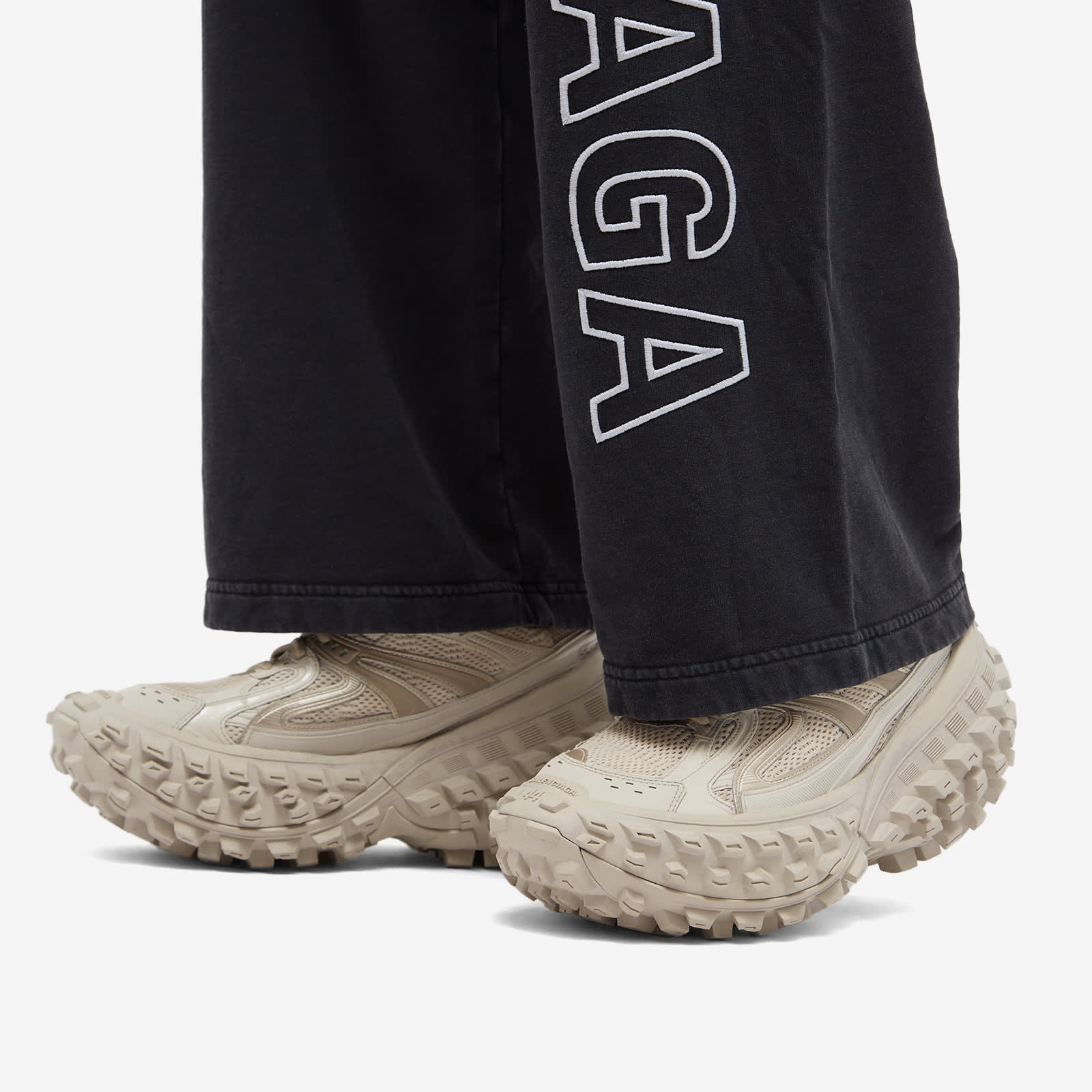 Balenciaga Bouncer Sneaker Beige | END. (GB)